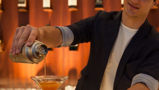 【山梨】有名建築家デザイン。ウィスキーに囲まれた極上空間の写真4