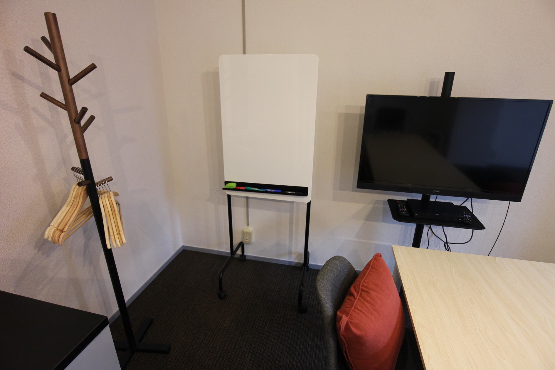 【中野駅徒歩1分】高速Wi-Fi無料💻ゆったり過ごせるデザイナーズ貸し会議室♪ランドプレイス中野☆★駅近で便利♪の写真9