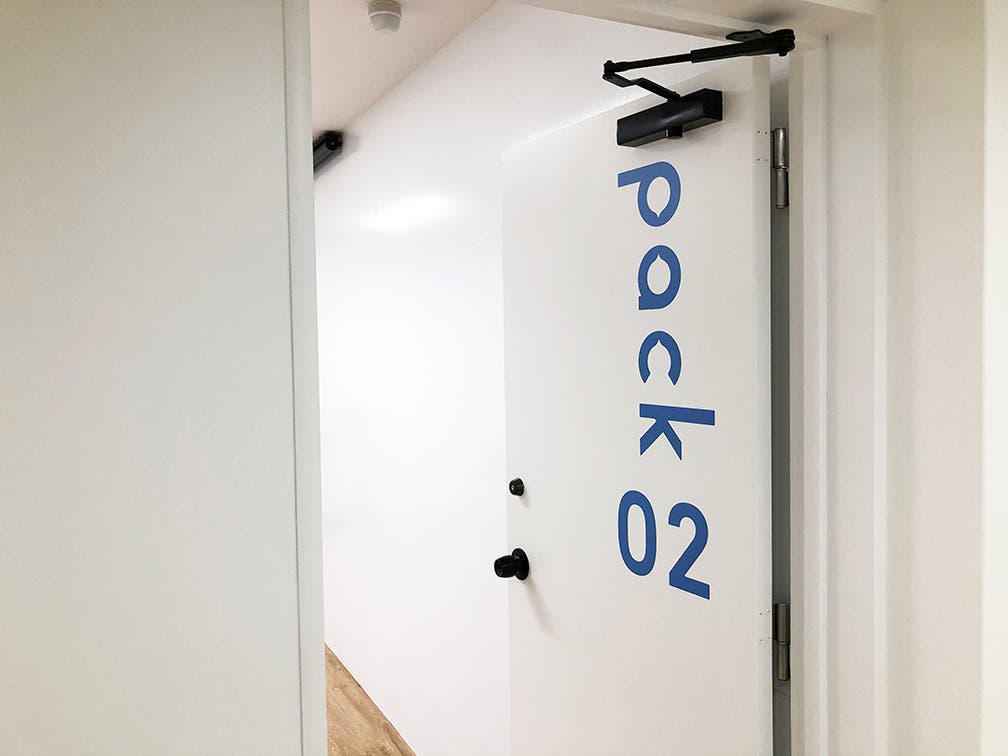 ［pack02］最大24名様までご利用可能なスペース。撮影やセミナー、勉強会、ワークショップなど幅広い用途でご利用いただけます。の写真7