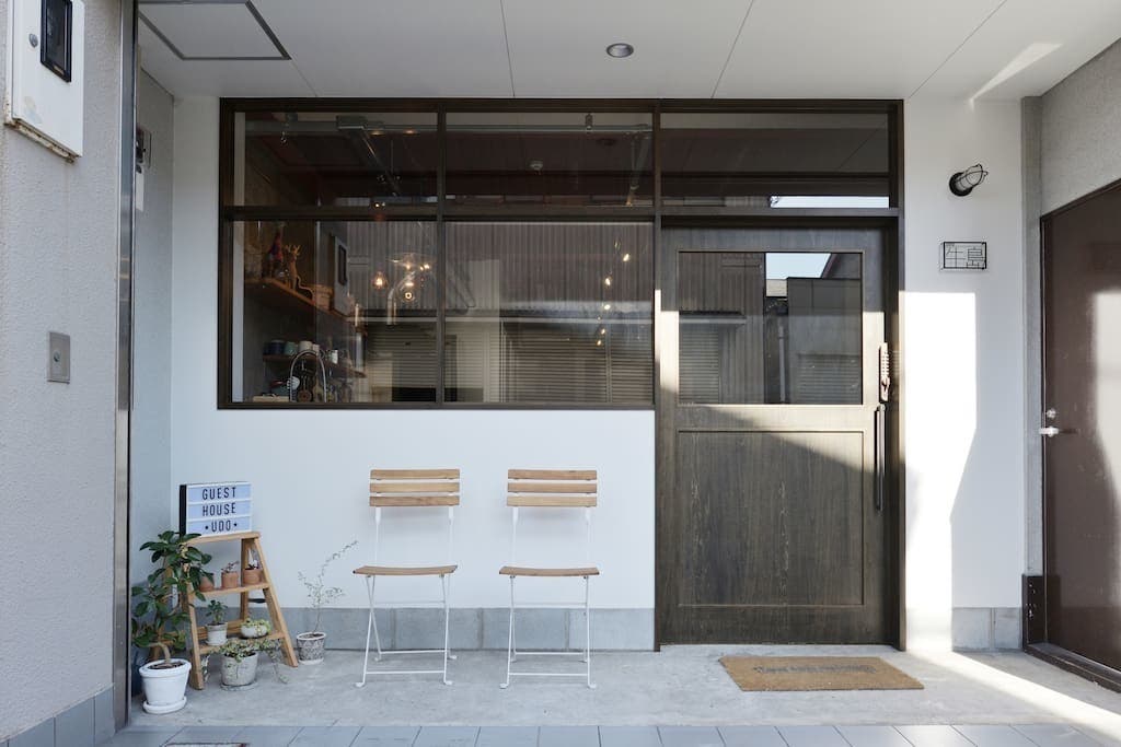 開放的でインダストリアルな雰囲気のスペースの写真9