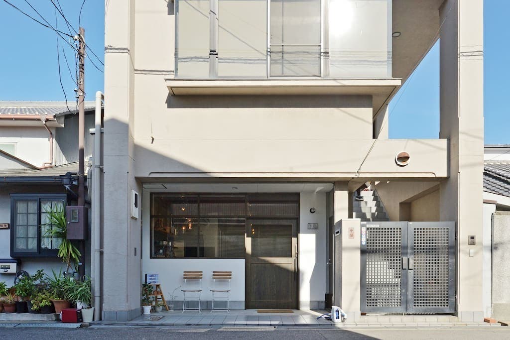 開放的でインダストリアルな雰囲気のスペースの写真11