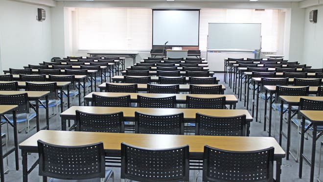 10階A室【四ツ橋・心斎橋エリア!駅から徒歩30秒!】20~90名まで。無料備品も多数!同ビル内に複数会場ございますの写真1