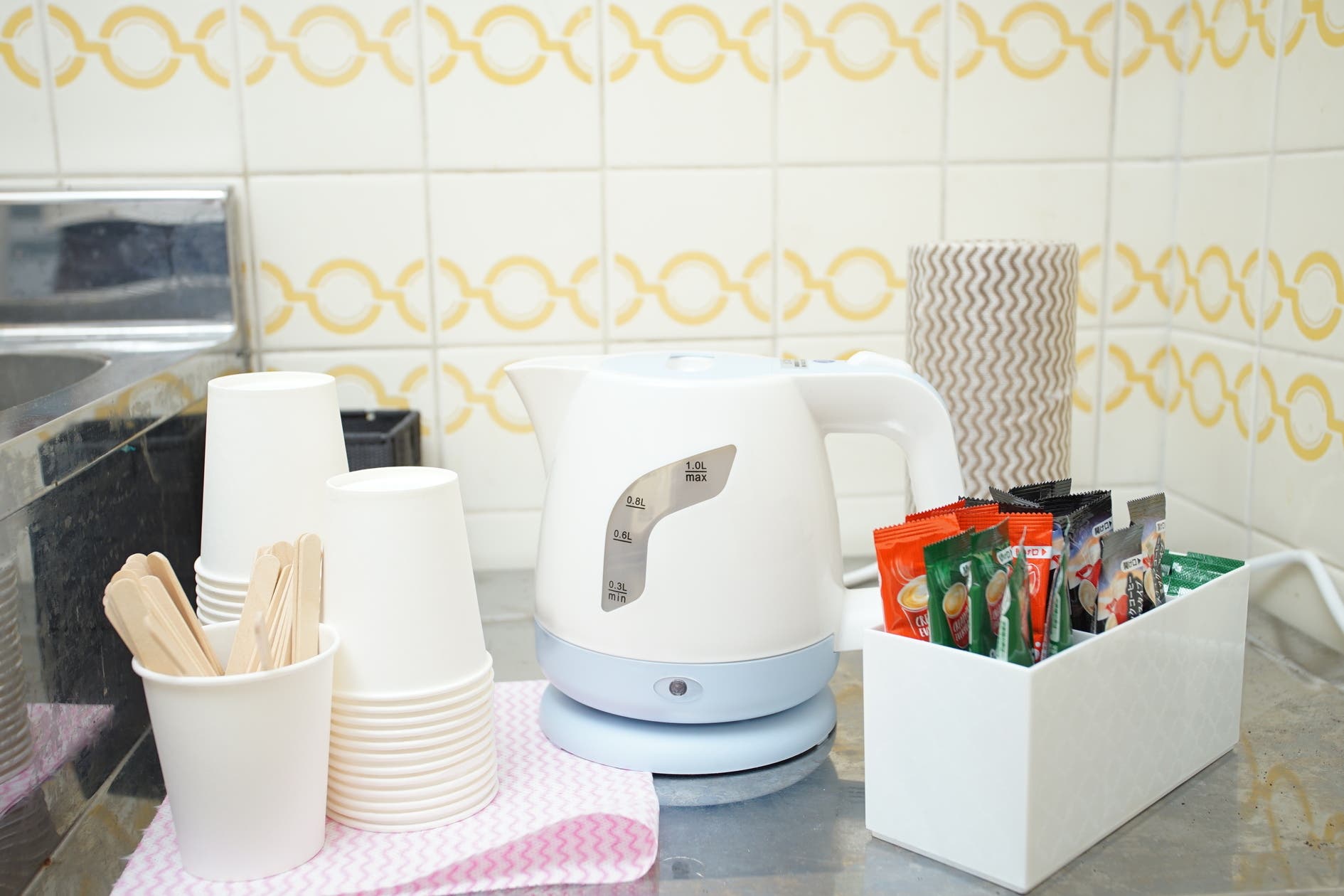 【京都 丹波橋駅前キタゲン】駅出口から徒歩２５秒の最！最寄り！！会議室　コンパクトで使いやすいテレワーク応援スペースの写真14