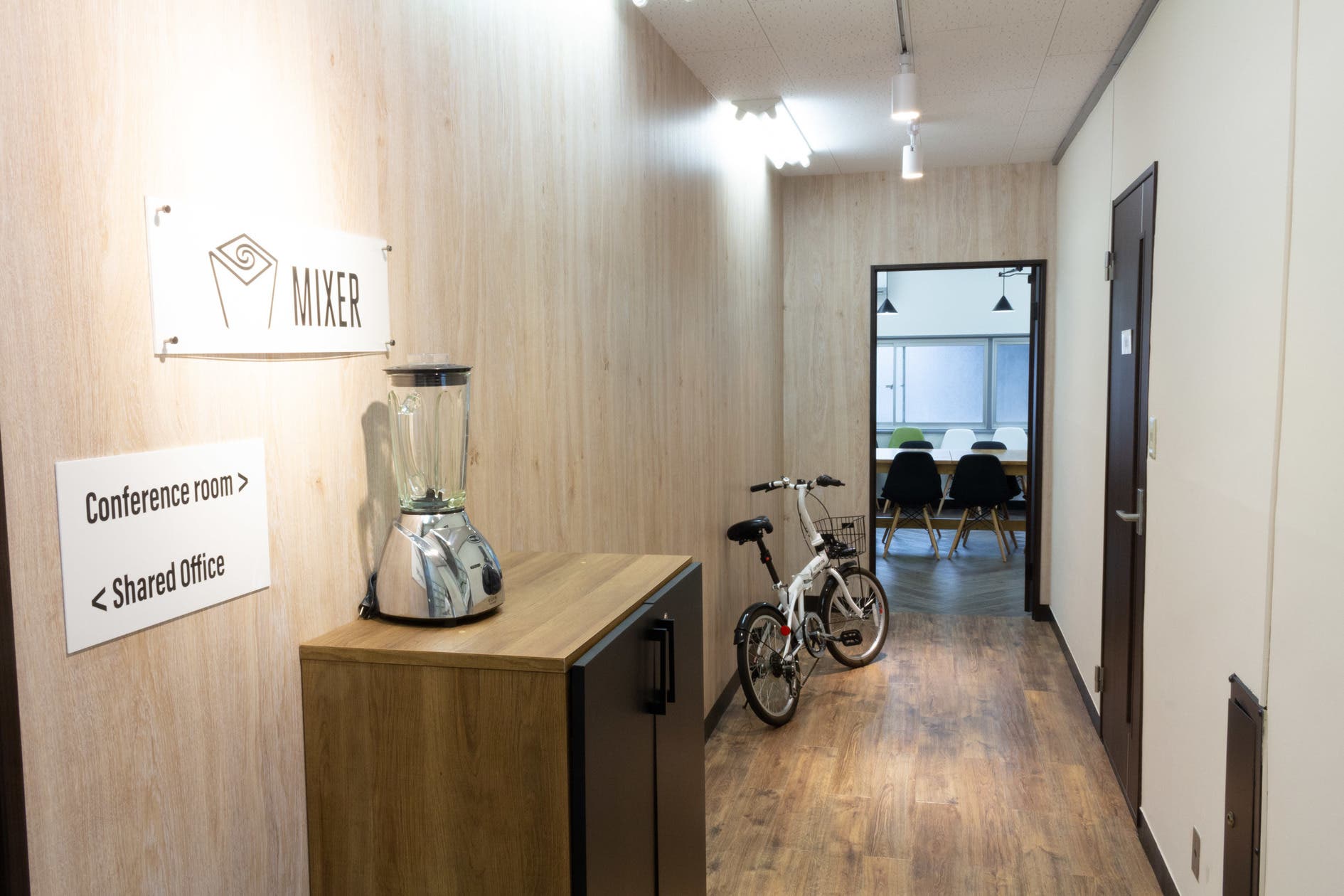 【神保町・水道橋徒歩5分】飲食可能/#貸切忘年会/消毒清掃/撮影機材一式/プロジェクター無料/セミナー/会議/多目的スペースの写真10