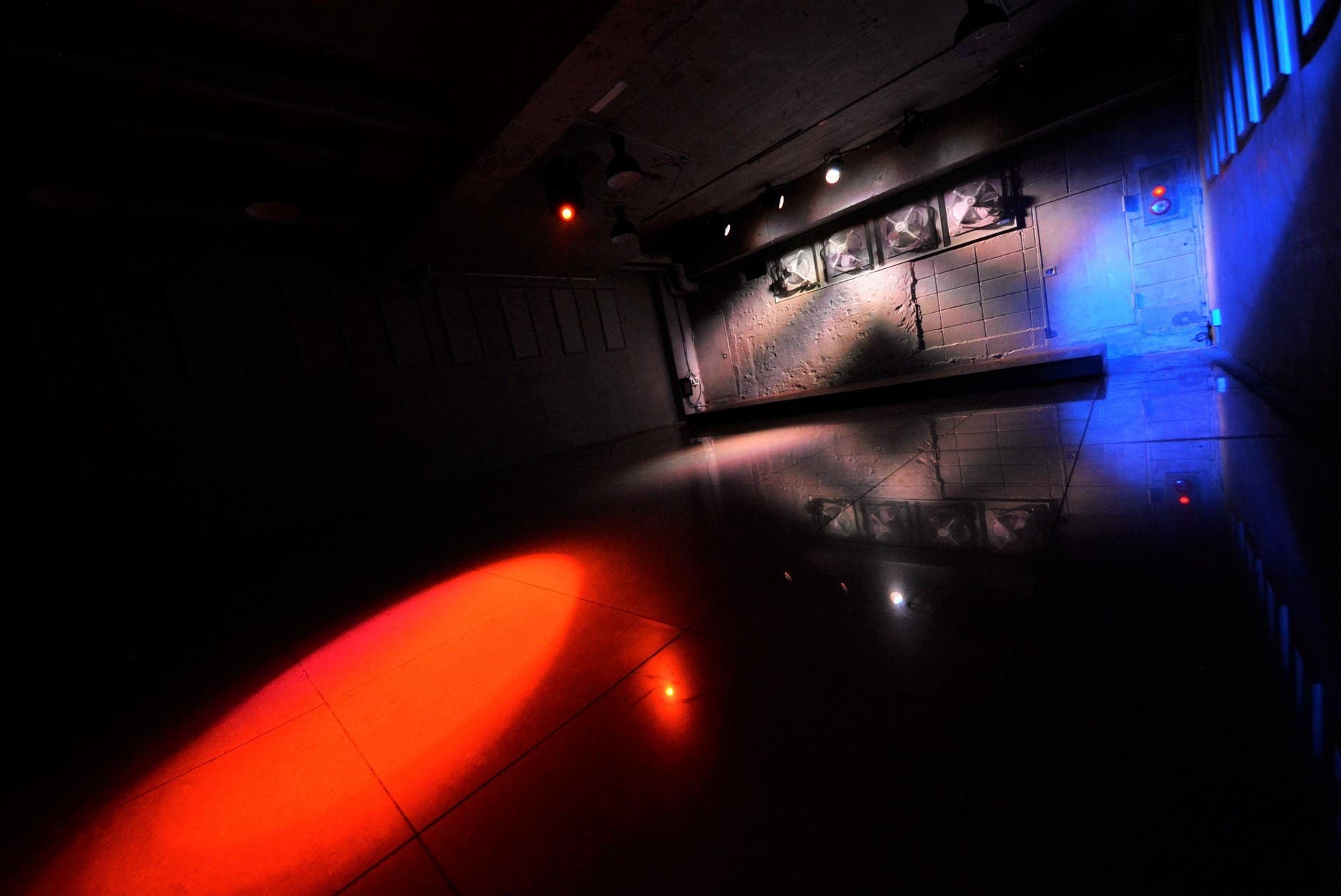 機材持ち込みOK / ステージ・音響・照明設備有/各種撮影・配信に【インダストリアルデザイン】の写真9