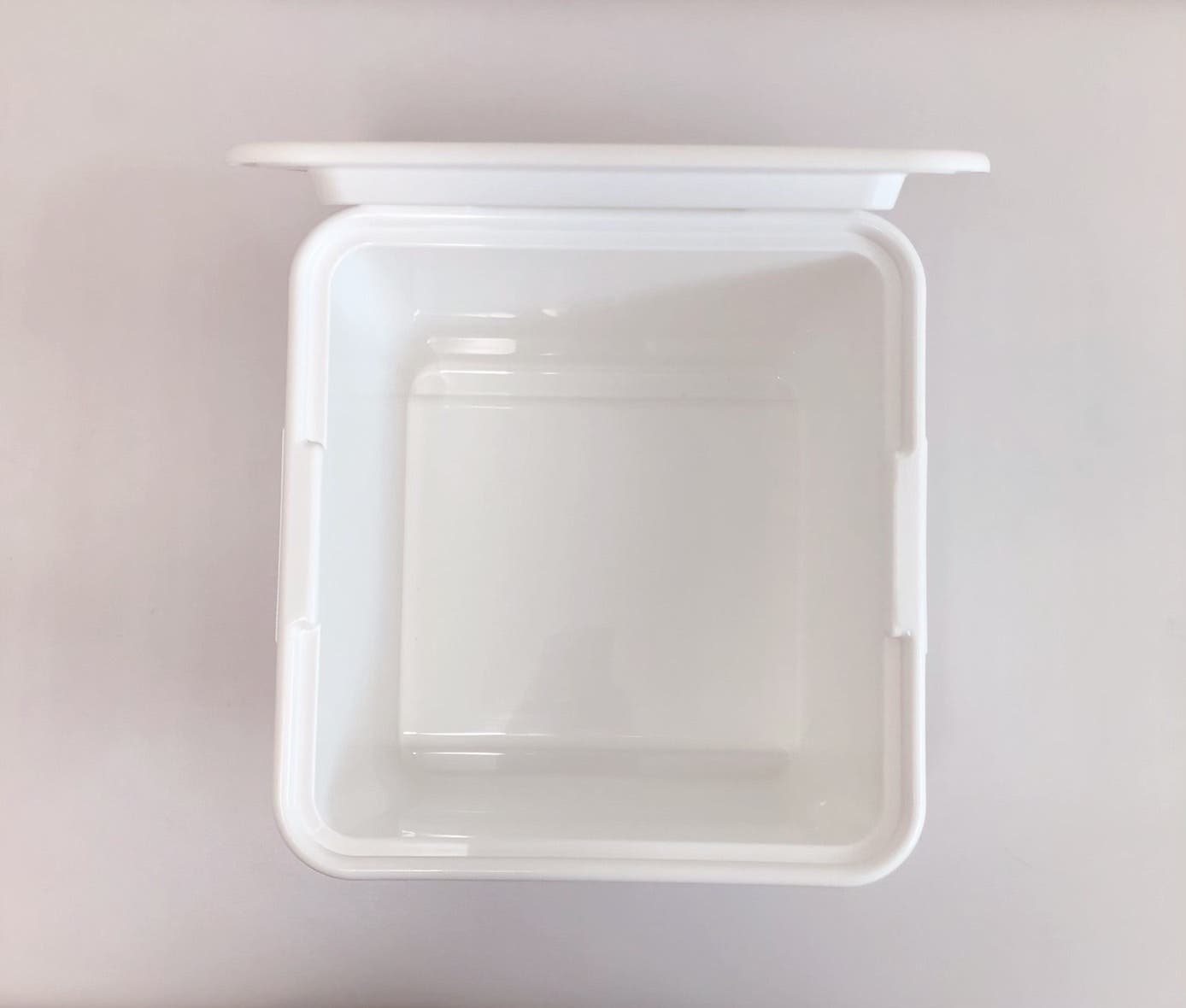 横浜東口 ＢサロンBrise douce フェイススチーマー,施術ベッド2台完備の完全個室美麗スタイリッシュサロンの写真11