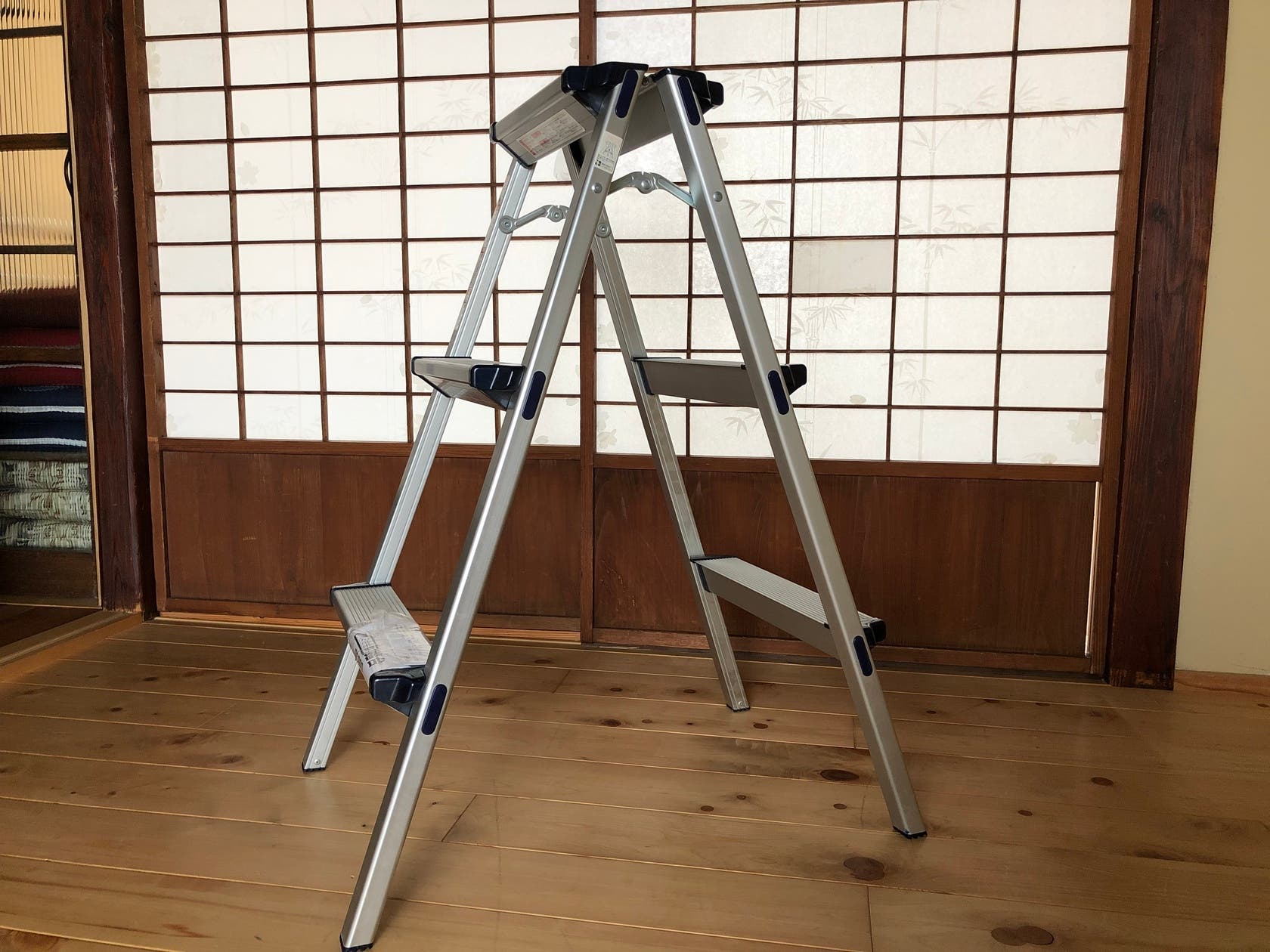 三段脚立レンタルの画像1