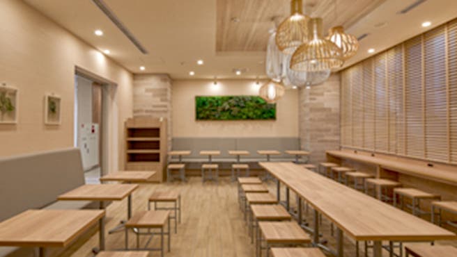 朝10時から利用可能!葛西駅徒歩3分のコワーキングスペース!(25名着席可能)の写真1