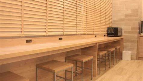 朝10時から利用可能!葛西駅徒歩3分のコワーキングスペース!(25名着席可能)の写真4