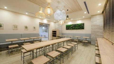 朝10時から利用可能!葛西駅徒歩3分のコワーキングスペース!(25名着席可能)の写真3