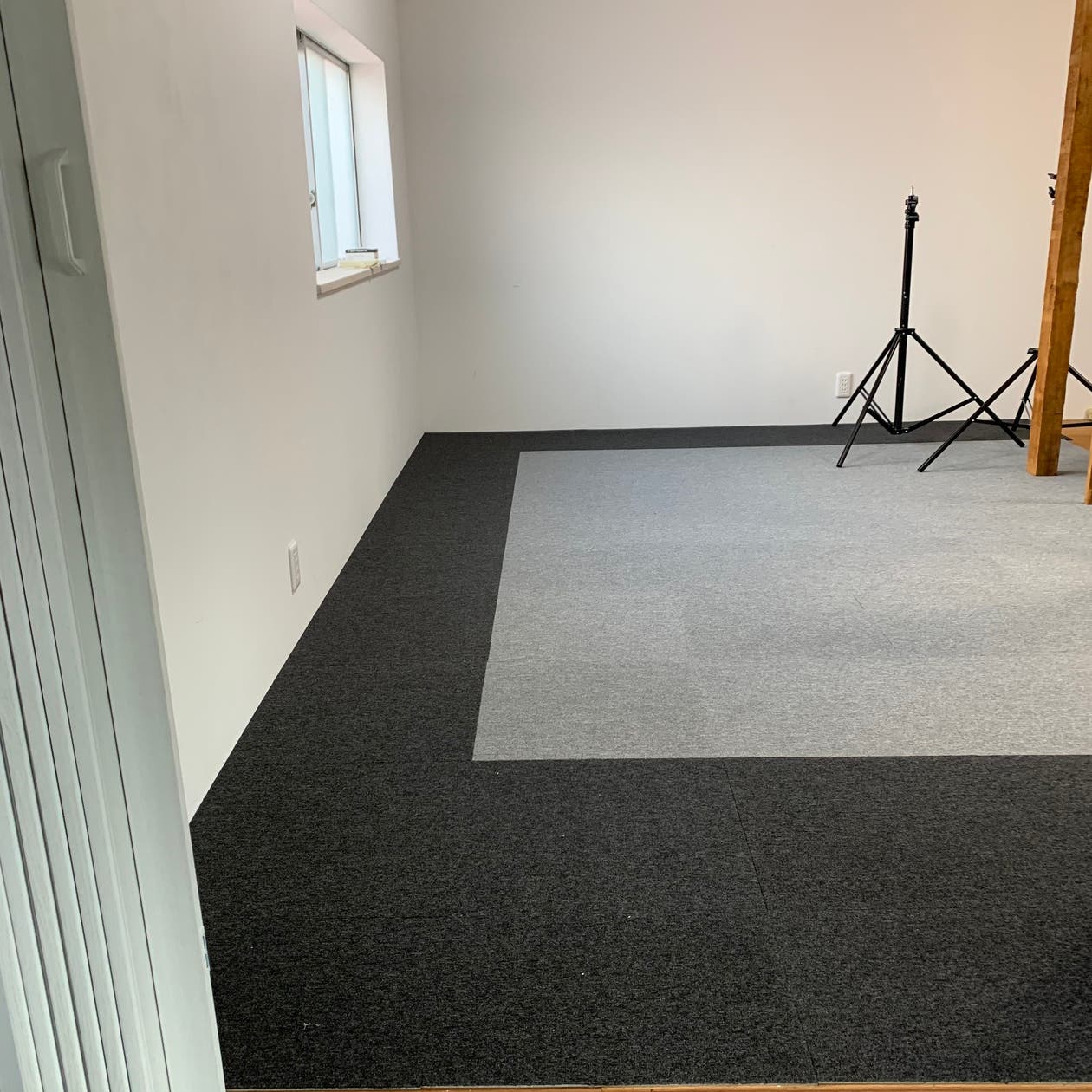 【阪急逆瀬川駅すぐ】撮影機材を完備した撮影スペースです。の写真4