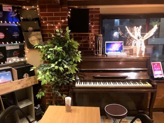 ピアノ,ドラム,スクリーン,DJ機材,女子会,パーティ,ライブ,二次会,飲み会,おしゃれ,レコード,の写真6