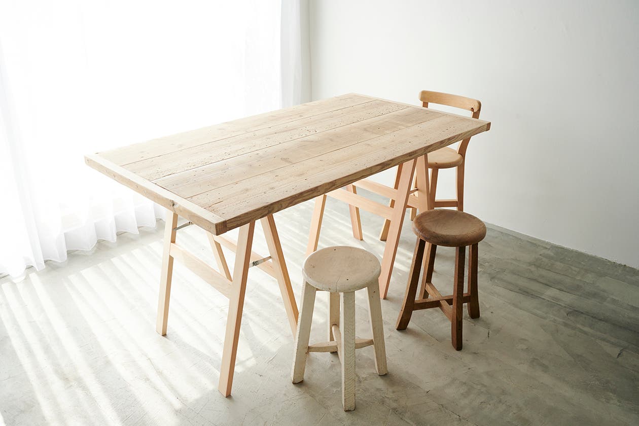 優しい自然光と白壁で撮影できる小さいフォトスタジオの写真9