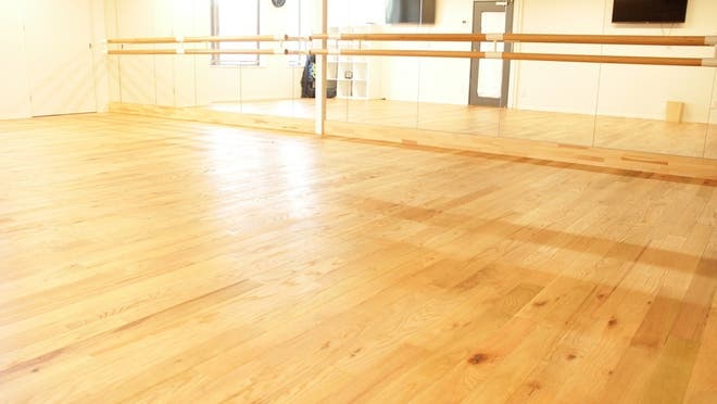 【幕張スタジオ】スタジオ仕様のレンタルスペース!会議/レッスン/お茶会/交流/勉強/ワークショップの写真3