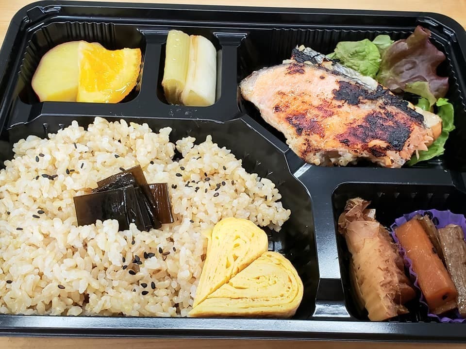 のうカフェ特製弁当　1200円（税込・現金払）の画像2