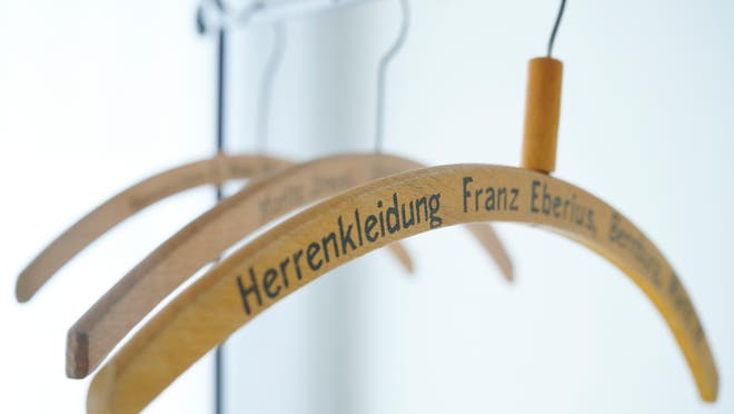 優しい自然光と白壁で撮影できる小さいフォトスタジオの写真12