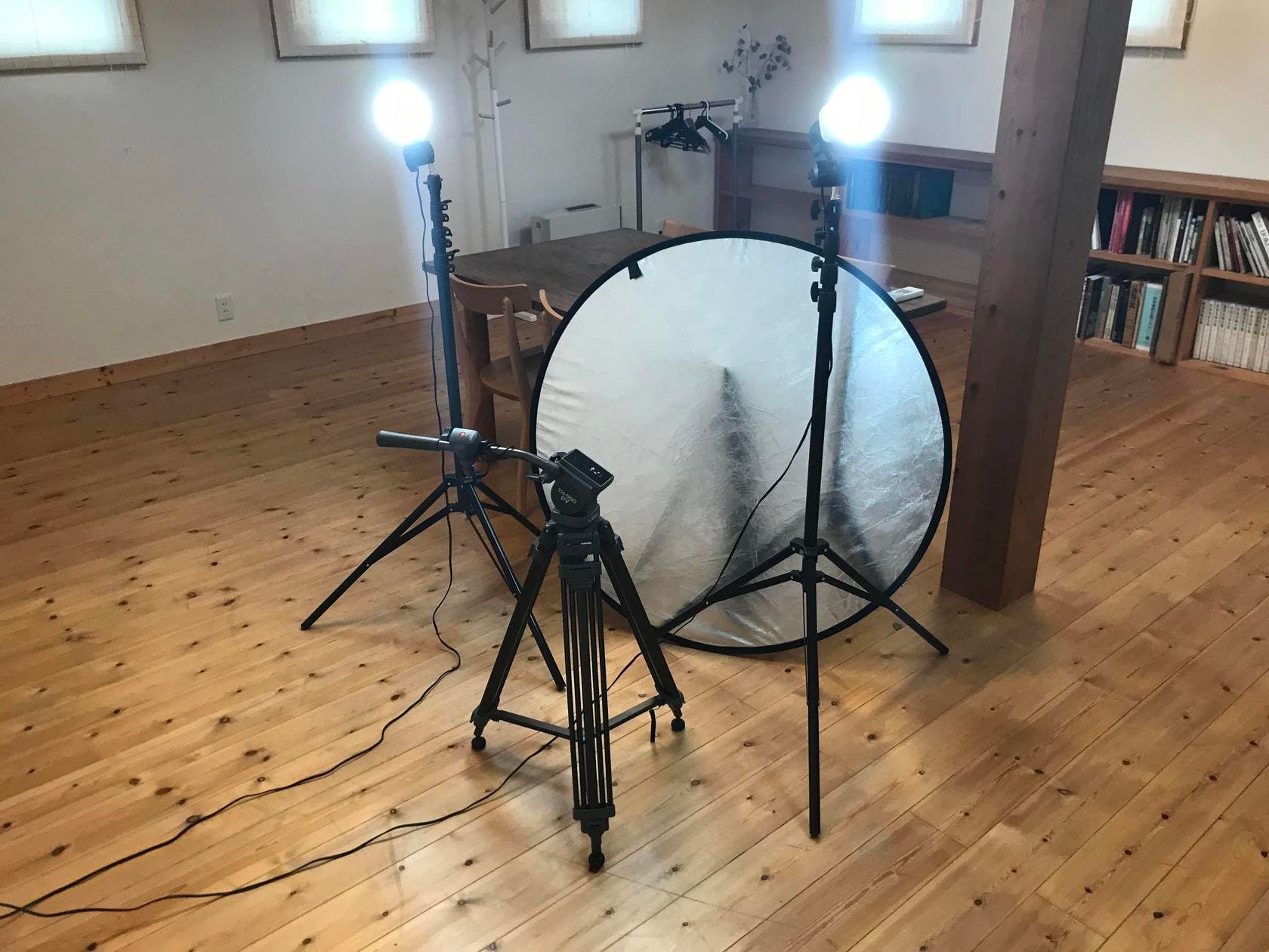LEDライト＆レフ板＆三脚セットレンタルの画像1