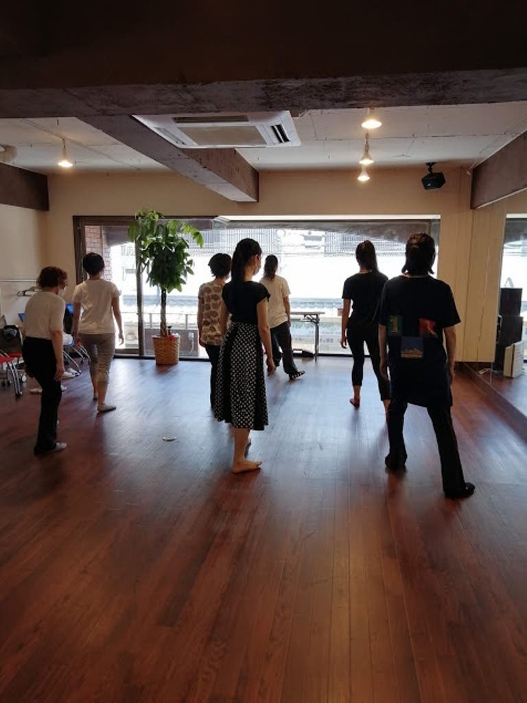 なんといっても駅近！スタジオ全面使用でダンスやヨガ、演劇、自習、撮影など用途は沢山！の写真9