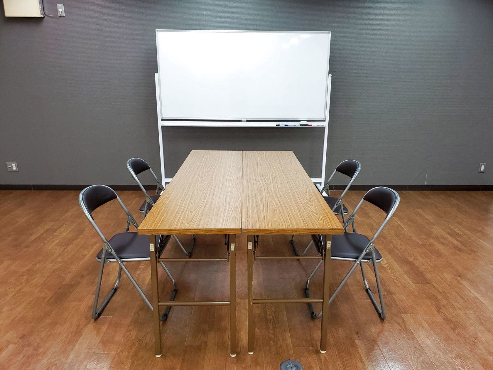 和泉和気店　Aルーム　当日予約OK！24時間利用可能！　自主練はもちろん、習い事や教室の開催にぴったりのスタジオ！！の写真4