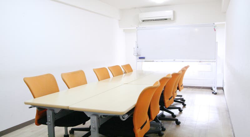 【新宿西口駅近・同規模最安！】個室会議向け！換気可能！定期除菌実施！ふれあい貸し会議室 新宿A-504