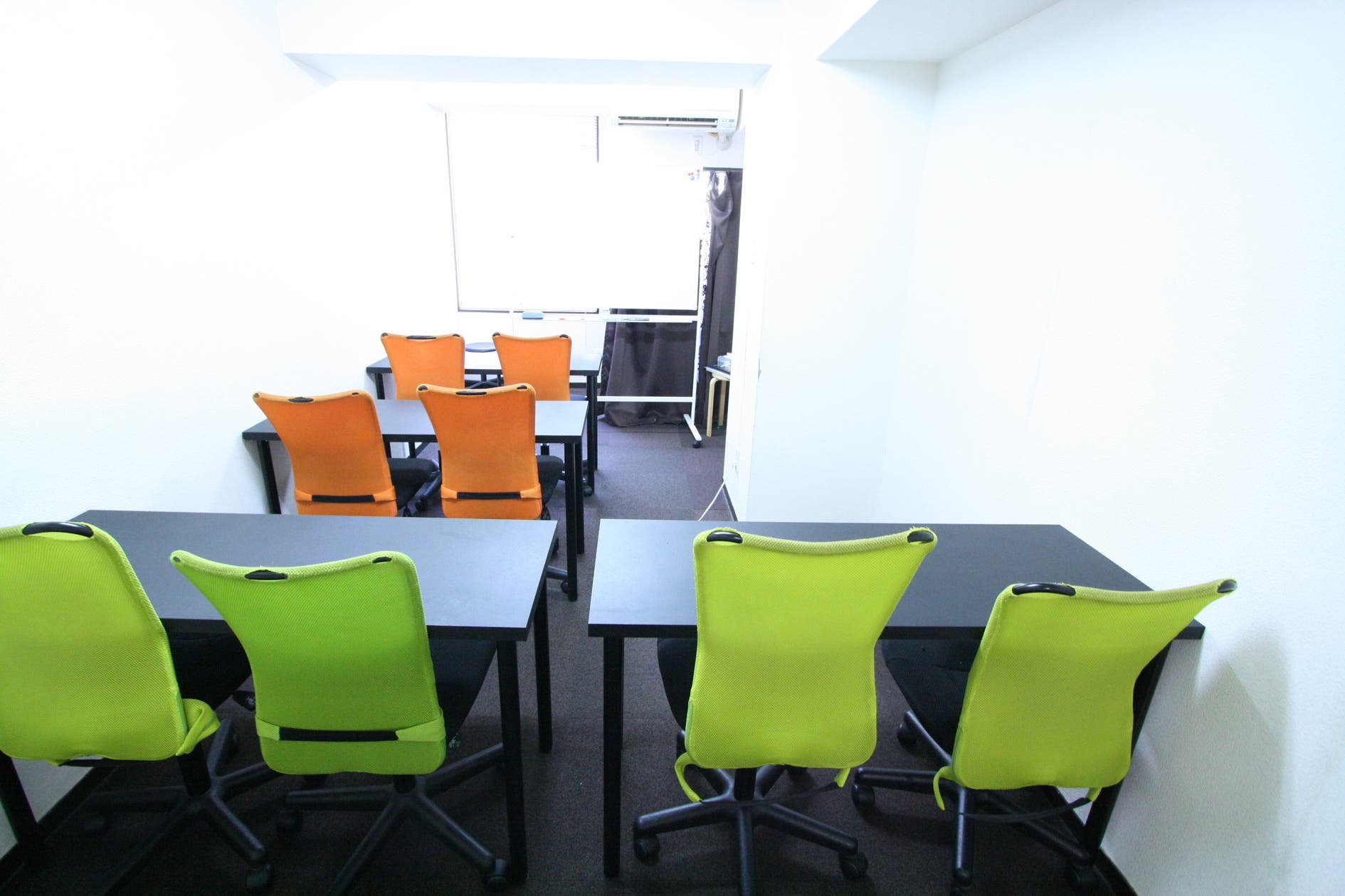 【高田馬場駅徒歩0分！】個室会議向け！ふれあい貸し会議室 高田馬場A（旧ワンコイン会議室高田馬場 早稲田口会議室）の写真9