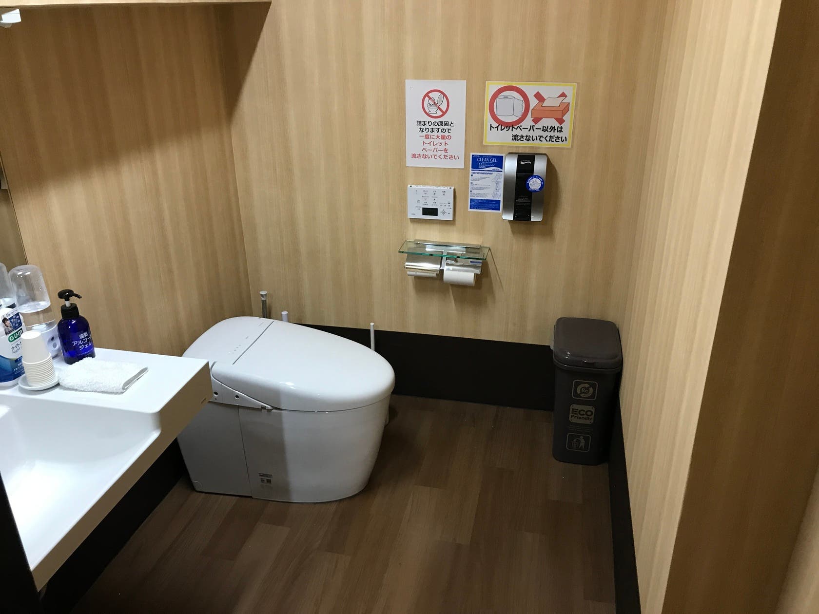 総面積160㎡のレンタルスペース、専用無料駐車場スペースあり。の写真5