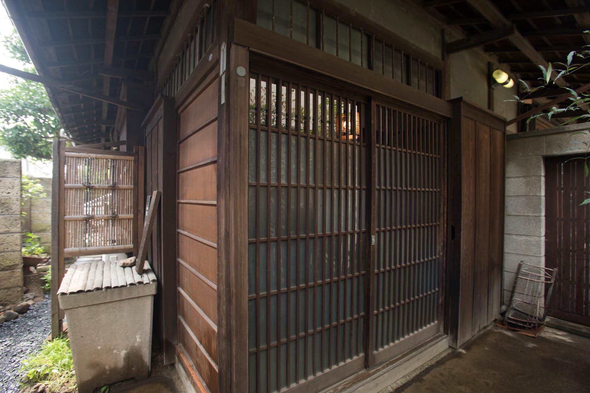 【いせやほり】築98年 都心の風情ある古民家（旧商家）蔵・ 座敷・縁側・庭で撮影 Wi-Fi完備の写真17