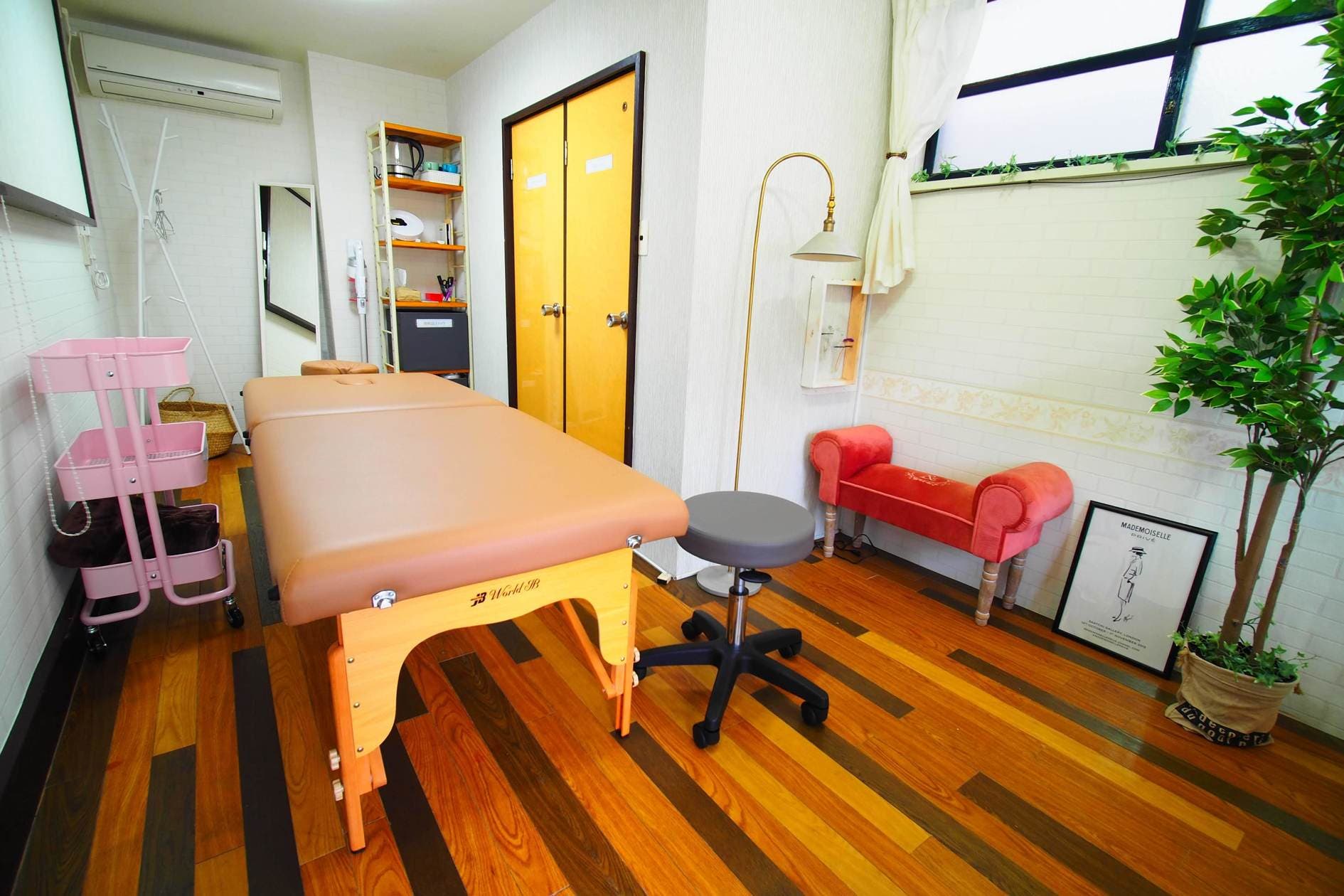 完全個室のレンタルサロンRUE(ﾙｴ)大塚🌿駅６分🚶池袋駅から1駅｜施術補助クッション｜電気式毛布｜ジェルネイルの写真11