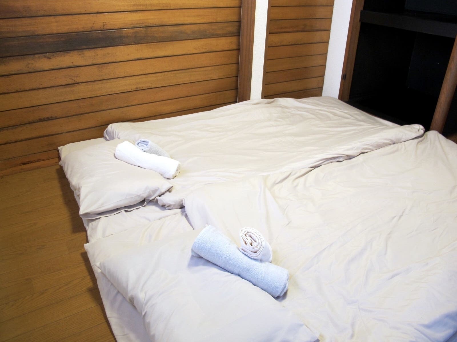 布団セット （敷布団・掛け布団・枕）の画像1