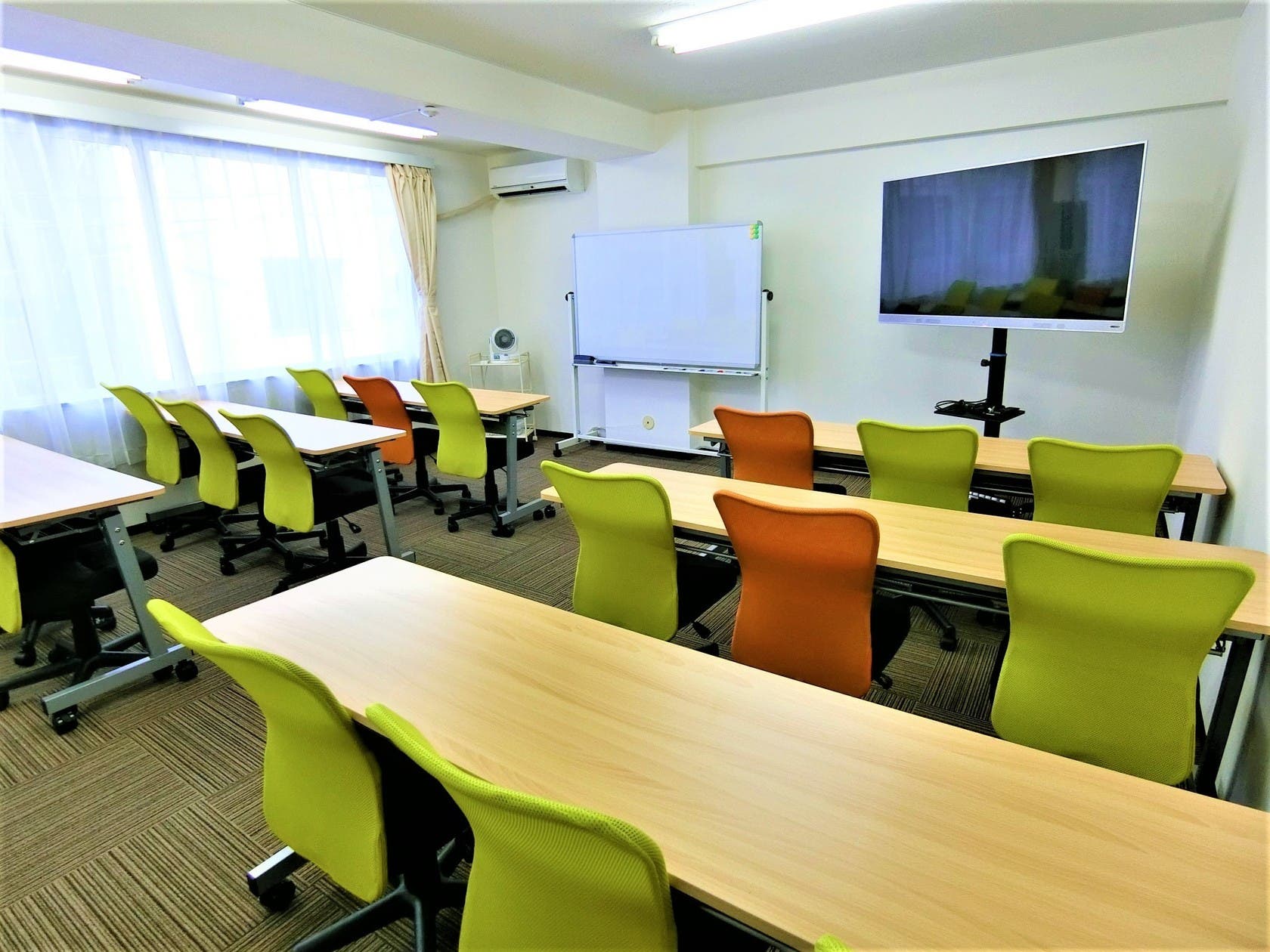 ★ComfortSpace秋葉原Ⅲ★秋葉原駅4分最大21名 無料Wifi・プロジェクター・55型モニター【KMG】の写真1