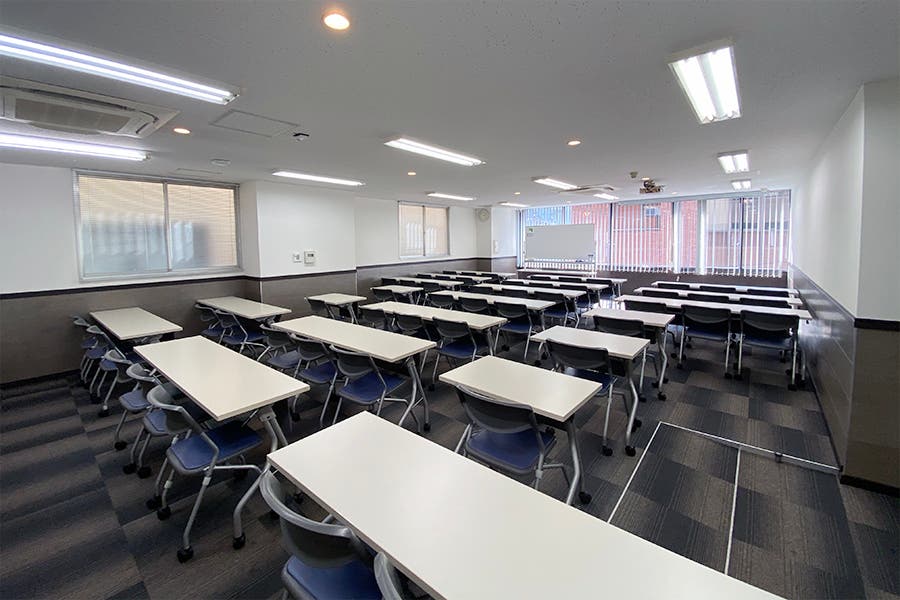 名古屋会議室 名古屋駅前 第2会議室【最大52名/名古屋駅すぐ/無料Wi-Fi/セルフ設営/10G回線】の写真4