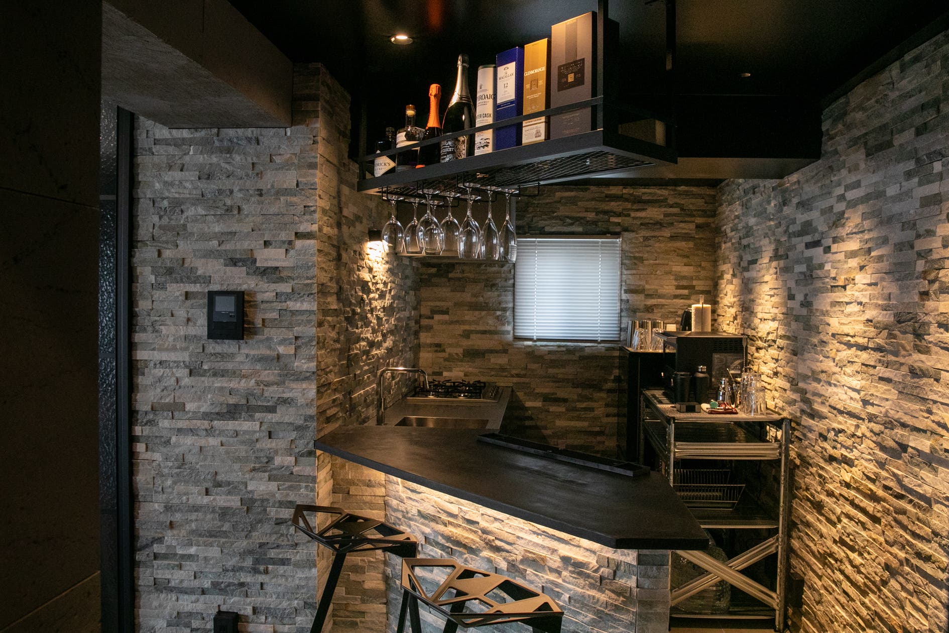 《築地/新富町徒歩2分》天然石リノベーション空間 |南東2面採光| -撮影・Bar利用・MTG・映画鑑賞・女子会-の写真5