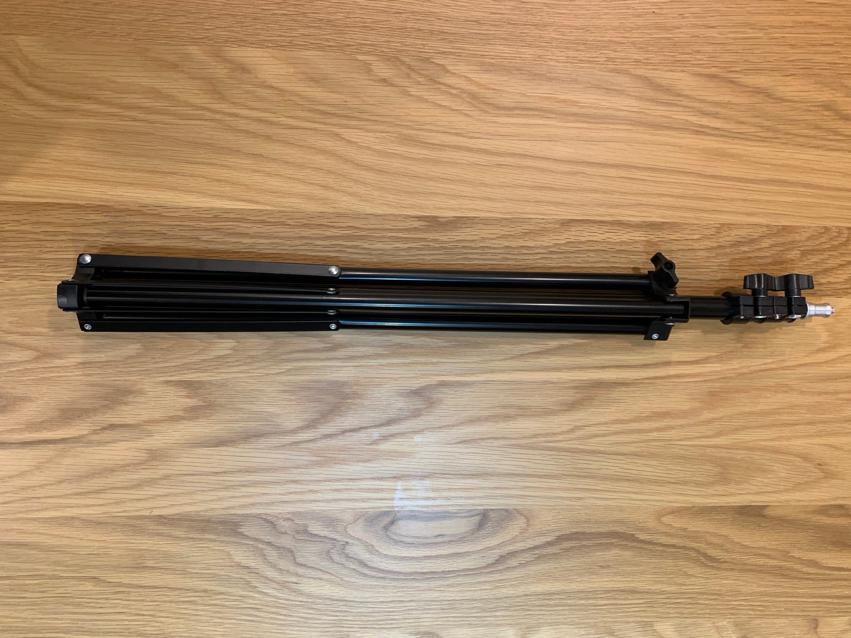 撮影用三脚と照明器具レンタルの画像1