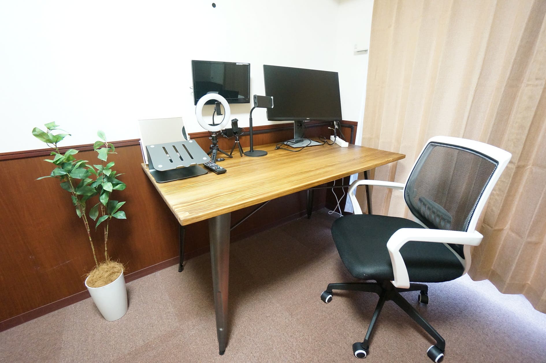 ＜天満橋ミニマルオフィス302＞️天満橋駅徒歩4分🚃Wi-Fi📶モニター🖥️テレワーク/Web会議/打ち合わせ/自習の写真7