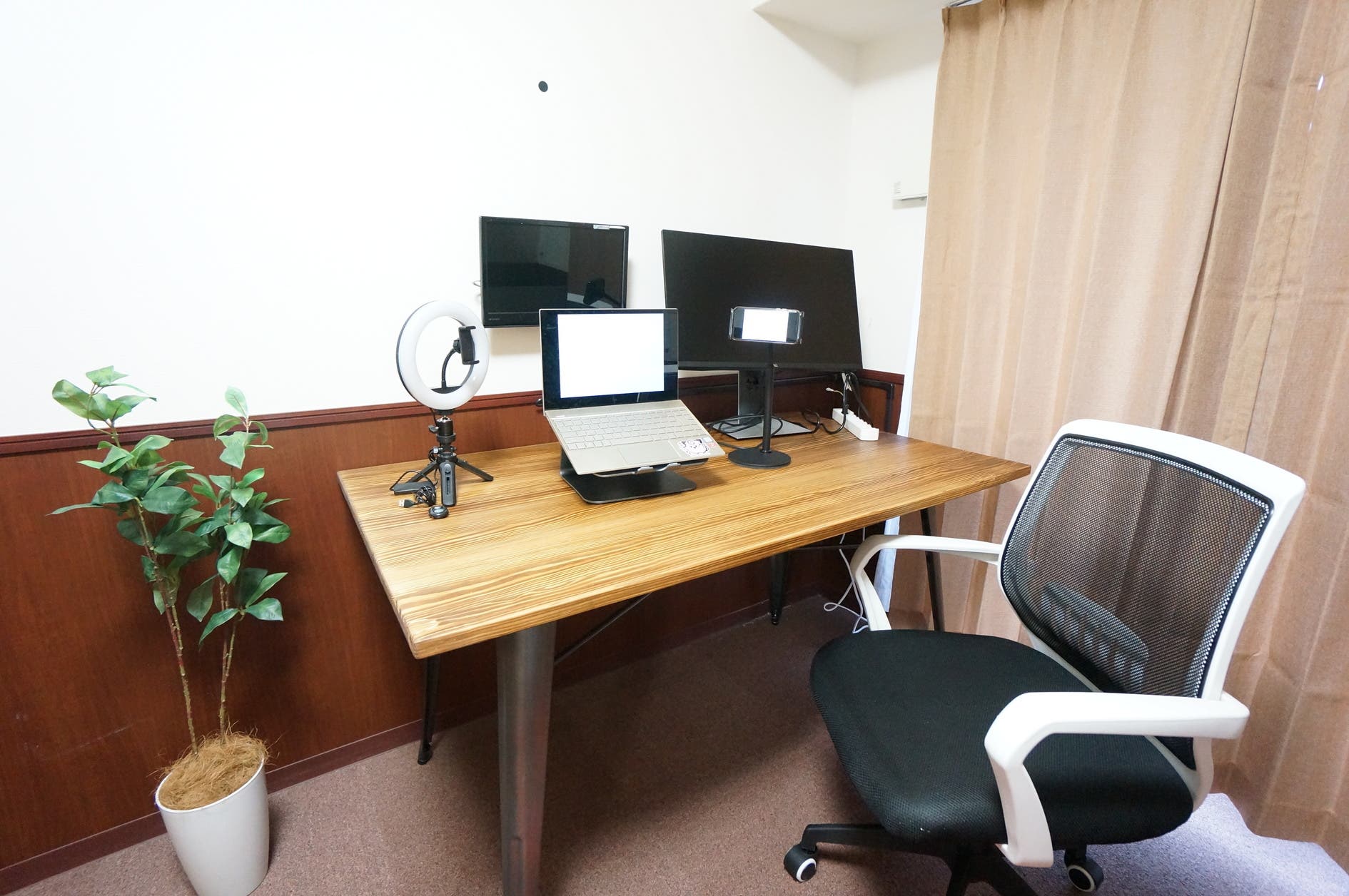 ＜天満橋ミニマルオフィス302＞️天満橋駅徒歩4分🚃Wi-Fi📶モニター🖥️テレワーク/Web会議/打ち合わせ/自習の写真8