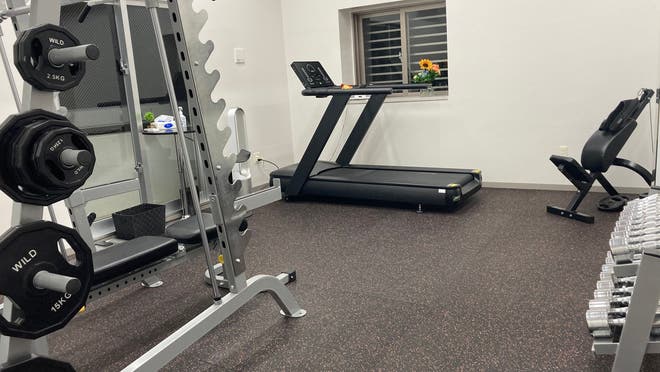 テレワークも運動も!!完全個室のレンタルジムの写真1