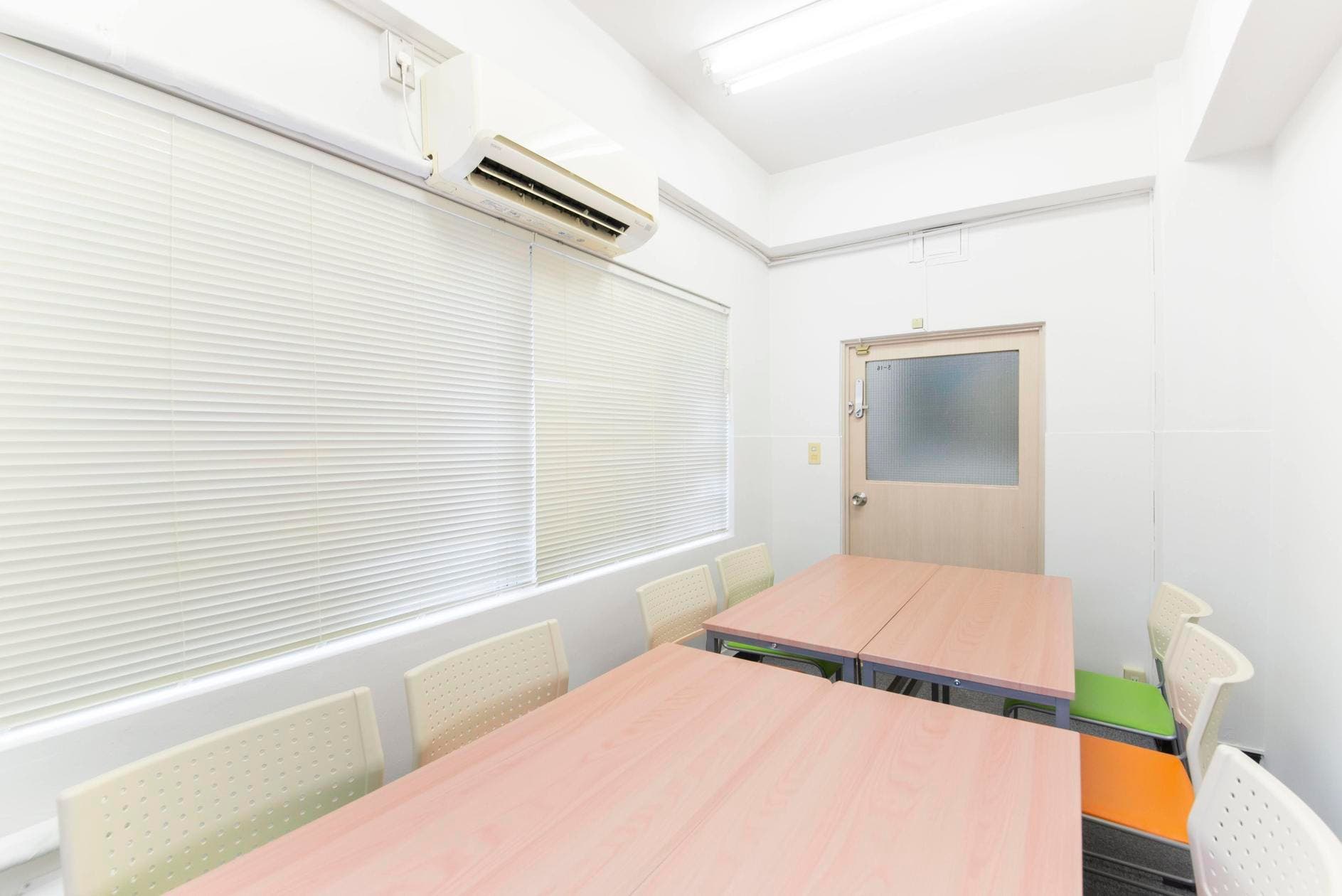 ＜5階16号・C会議室＞完全個室でオンラインMTGにも♪モニターのご利用も無料！【東京・日本橋・京橋・宝町各駅徒歩約3～5分】の写真5