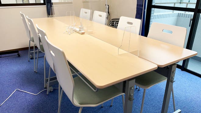 完全個室・Wi-Fiあり【京急川崎駅徒歩1分】きれいなスペースで快適なテレワーク・会議ができる!の写真1