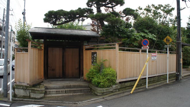 広々とした庭と洋室と和室を丸ごと一軒貸切れる、ハウススタジオに最適ですの写真1