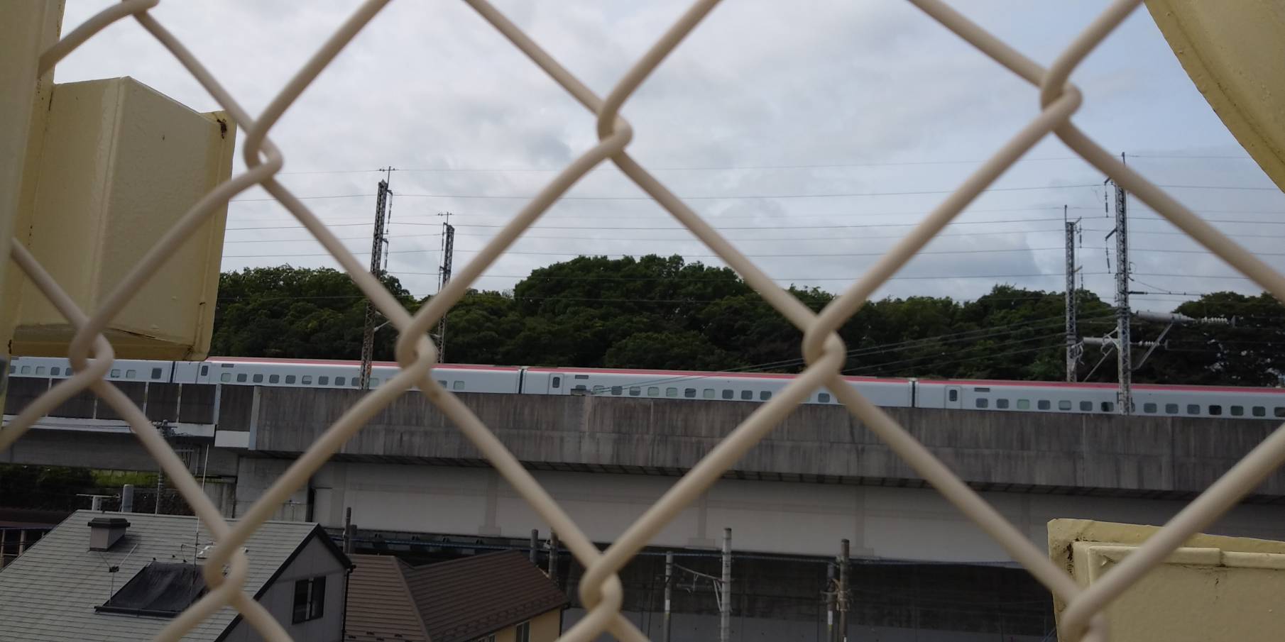 FC　SPACE【屋上】眺望🌞複数スペース◎駐車◎【秋葉原・池袋～電車20分以内】駅近　昭和　ベンチ　空　電車　レトロ　都電の写真9