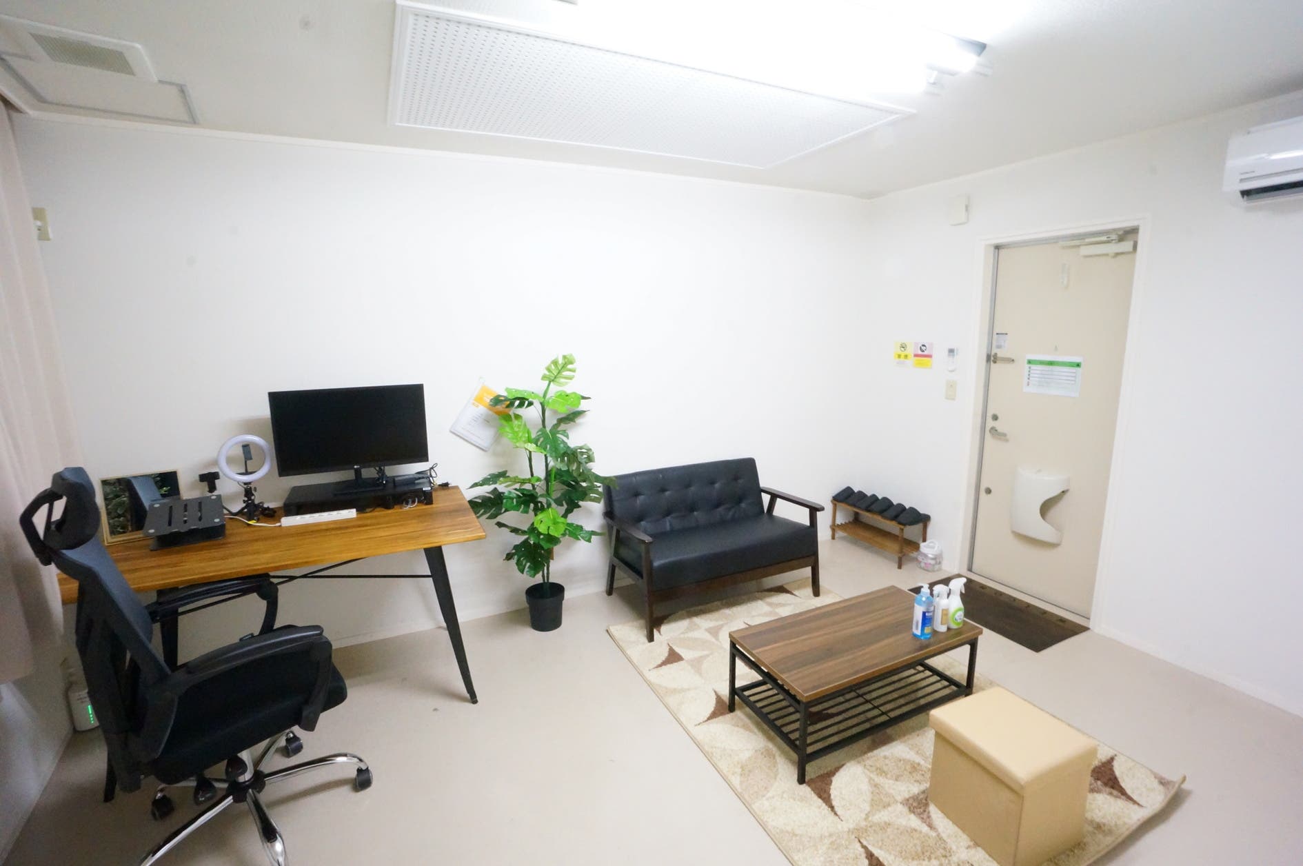 ＜天神南ミニマルオフィス＞駅近🚃Wi-Fi📶モニター無料🖥テレワーク/Zoom/会議/商談/作業場所の写真4