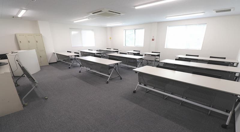 【近隣に駐車場あり】研修やセミナーなど来客に最適！築浅ロビー付きの施設！！
