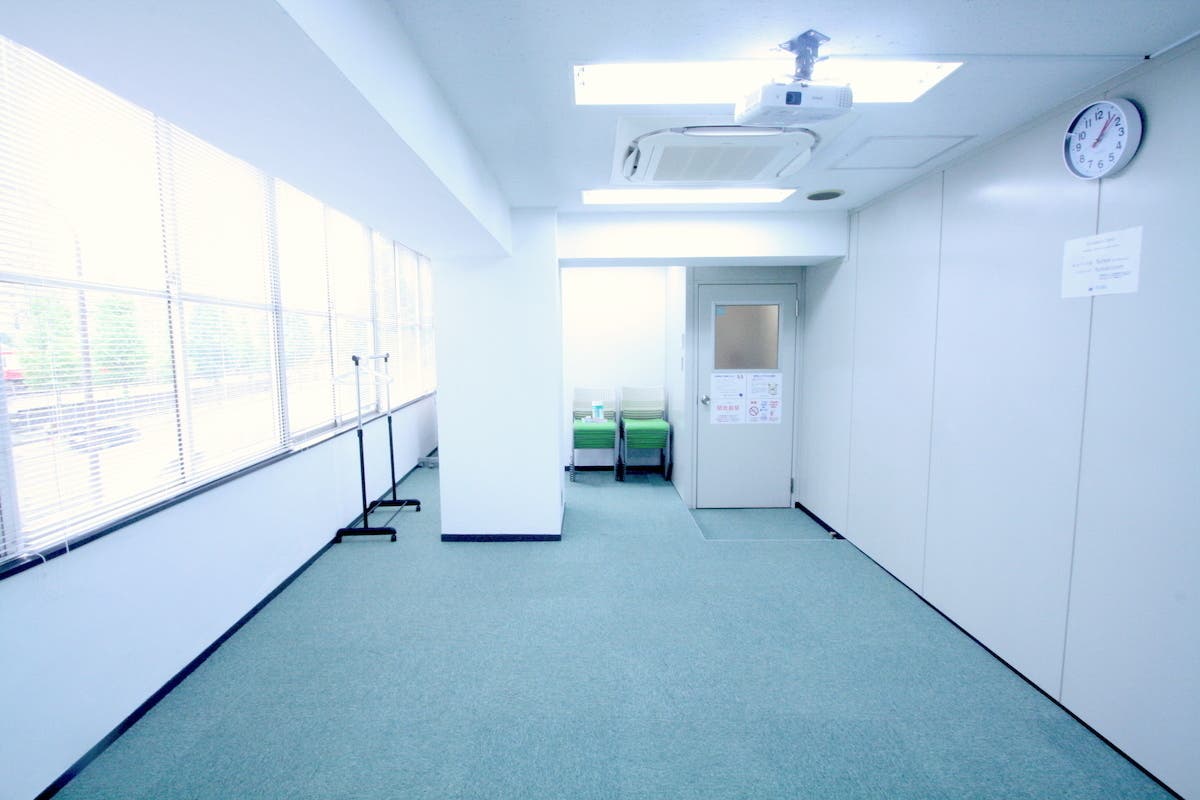 【品川駅徒歩3分！16名】プロジェクター・WiFi・ホワイトボード無料！エレベーターあり！ふれあい貸し会議室 品川No23の写真16