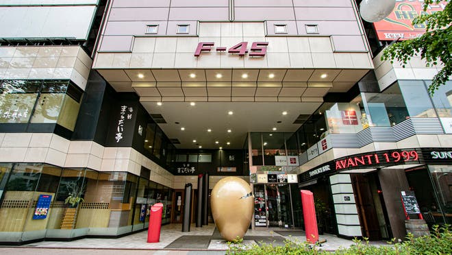 ★縦4m×横9mの巨大スクリーン完備150㎡のラウンジスペース★クリスマスイベント・忘年会・送別会・スポーツ観戦の写真18