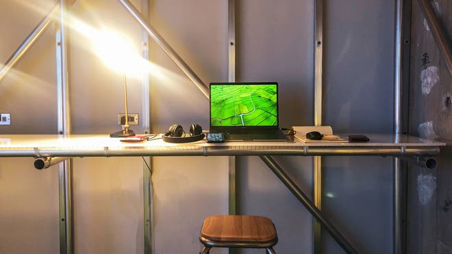 ★縦4m×横9mの巨大スクリーン完備150㎡のラウンジスペース★クリスマスイベント・忘年会・送別会・スポーツ観戦の写真14