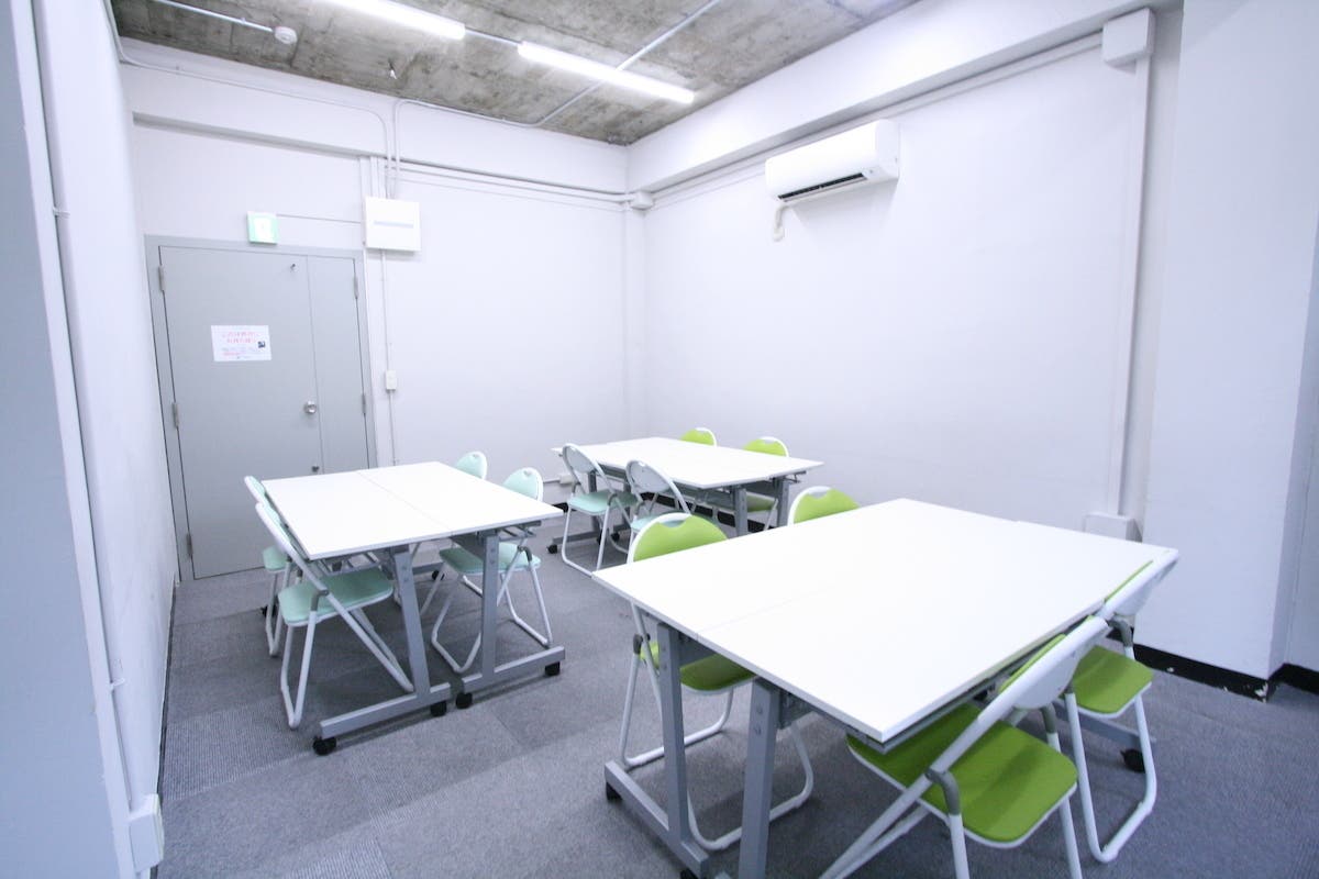 【京橋駅2分 東京駅5分 OPEN記念価格】地域最安値、WiFi/プロジェクター無料！ ふれあい貸し会議室 東京Aの写真8