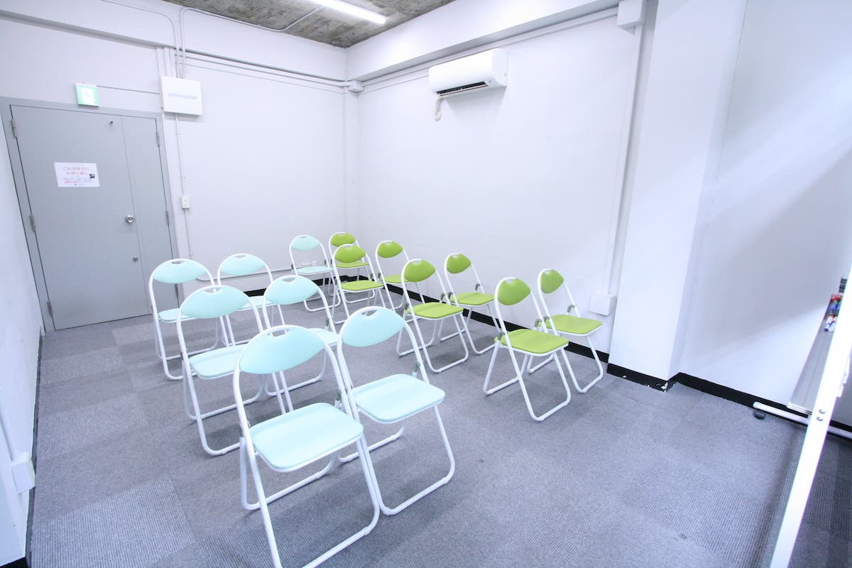 【京橋駅2分 東京駅5分 OPEN記念価格】地域最安値、WiFi/プロジェクター無料！ ふれあい貸し会議室 東京Aの写真19