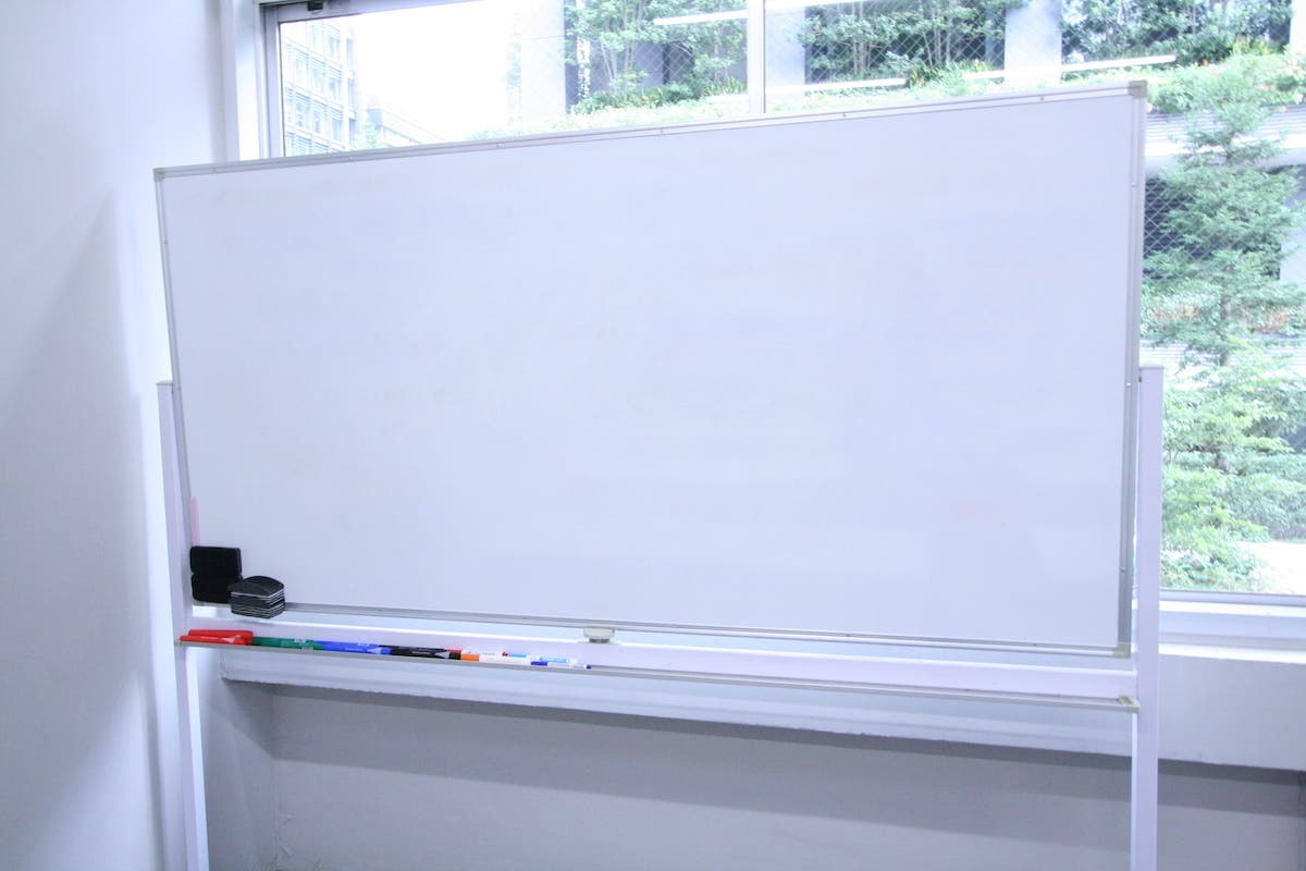 【京橋駅2分 東京駅5分 OPEN記念価格】地域最安値、WiFi/プロジェクター無料！ ふれあい貸し会議室 東京Aの写真24