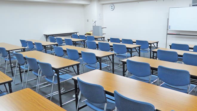 7階A室【四ツ橋・心斎橋エリア!駅から徒歩30秒!】10~45名まで。無料備品も多数!同ビル内に複数会場ございますの写真1