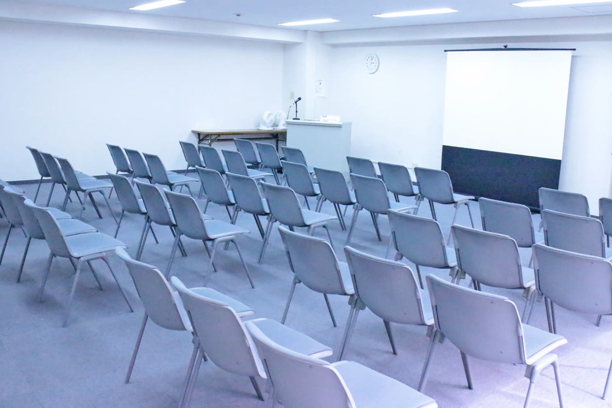 7階A室【四ツ橋・心斎橋エリア！駅から徒歩30秒！】１０～４５名まで。無料備品も多数！同ビル内に複数会場ございますの写真6